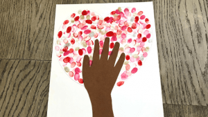 Valentine's Day Handprint Craft with Fingerprint Heart | Mombrite