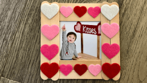 Simple and Easy Popsicle Stick Picture Frame | Mombrite