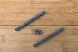 How to Build a LEGO Balance Scale | Mombrite