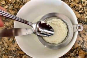 How to Turn Milk into Plastic | Mombrite