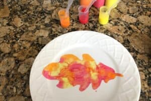 Coffee Filter Fall Leaves Craft for Kids | Mombrite