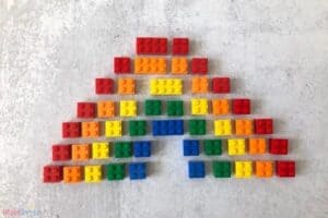 How to Build a LEGO Rainbow | Mombrite