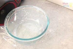 Salt Vibration Sound Experiment | Mombrite