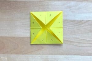 How to Make a Paper Fortune Teller (Cootie Catcher) for Kids (Step-by ...