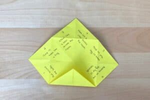 How to Make a Paper Fortune Teller (Cootie Catcher) for Kids (Step-by ...