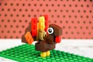 How to Build a LEGO Turkey for Thanksgiving | Mombrite
