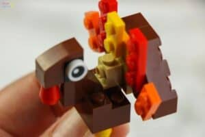 How to Build a LEGO Turkey for Thanksgiving | Mombrite