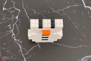 How to Build a LEGO Snowman | Mombrite