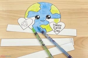 Earth Day Hat [Free Printable Template] | Mombrite