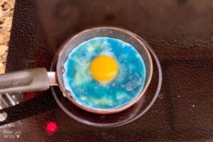 Edible Green Eggs and Ham Science Experiment - Mombrite