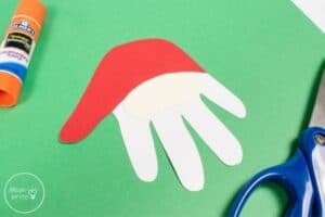 Santa Claus Handprint Craft for Kids [Free Template] | Mombrite