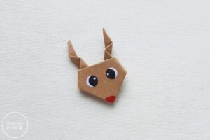 How to Make a Christmas Origami Reindeer - Mombrite