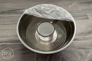 How to Make a Solar Still: Simple Solar Experiment | Mombrite